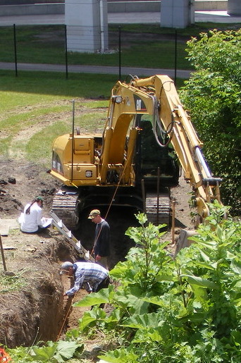 Fort York Dig: A crater, a magazine, and a rampart - Spacing Toronto ...