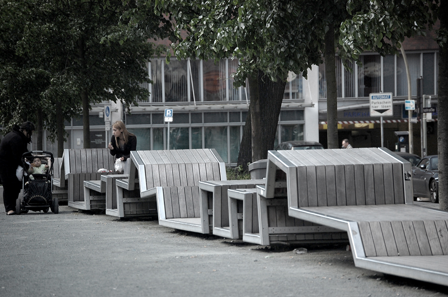 20 interesting public benches from my travels - Spacing Toronto ...