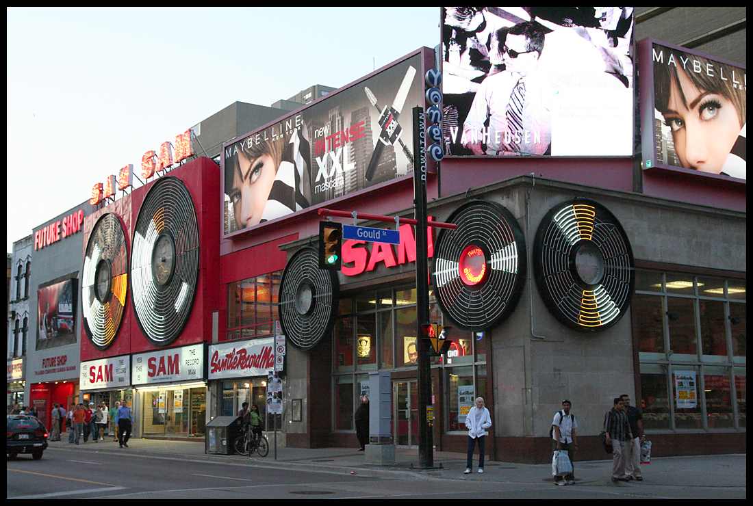 Sam's Sign: Giant neon records need good home - Spacing Toronto ...