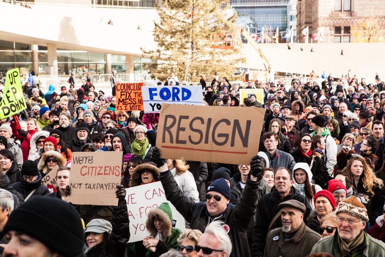 Save Toronto rally draws more than 1,000 to City Hall - Spacing Toronto ...