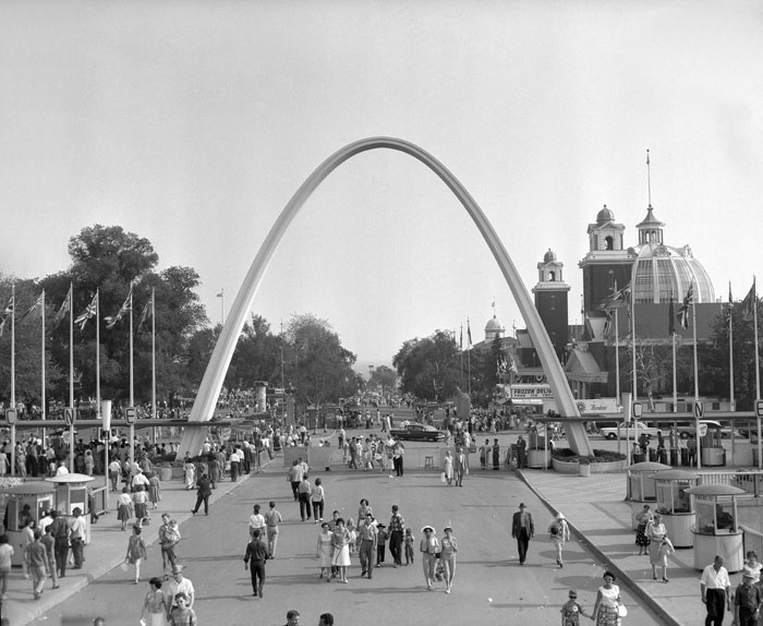 How Exhibition Place got the retro Dufferin Gate - Spacing Toronto ...