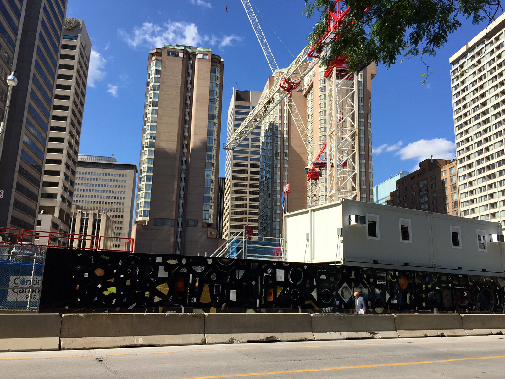 Time for public art: the New Toronto Courthouse construction site mural ...