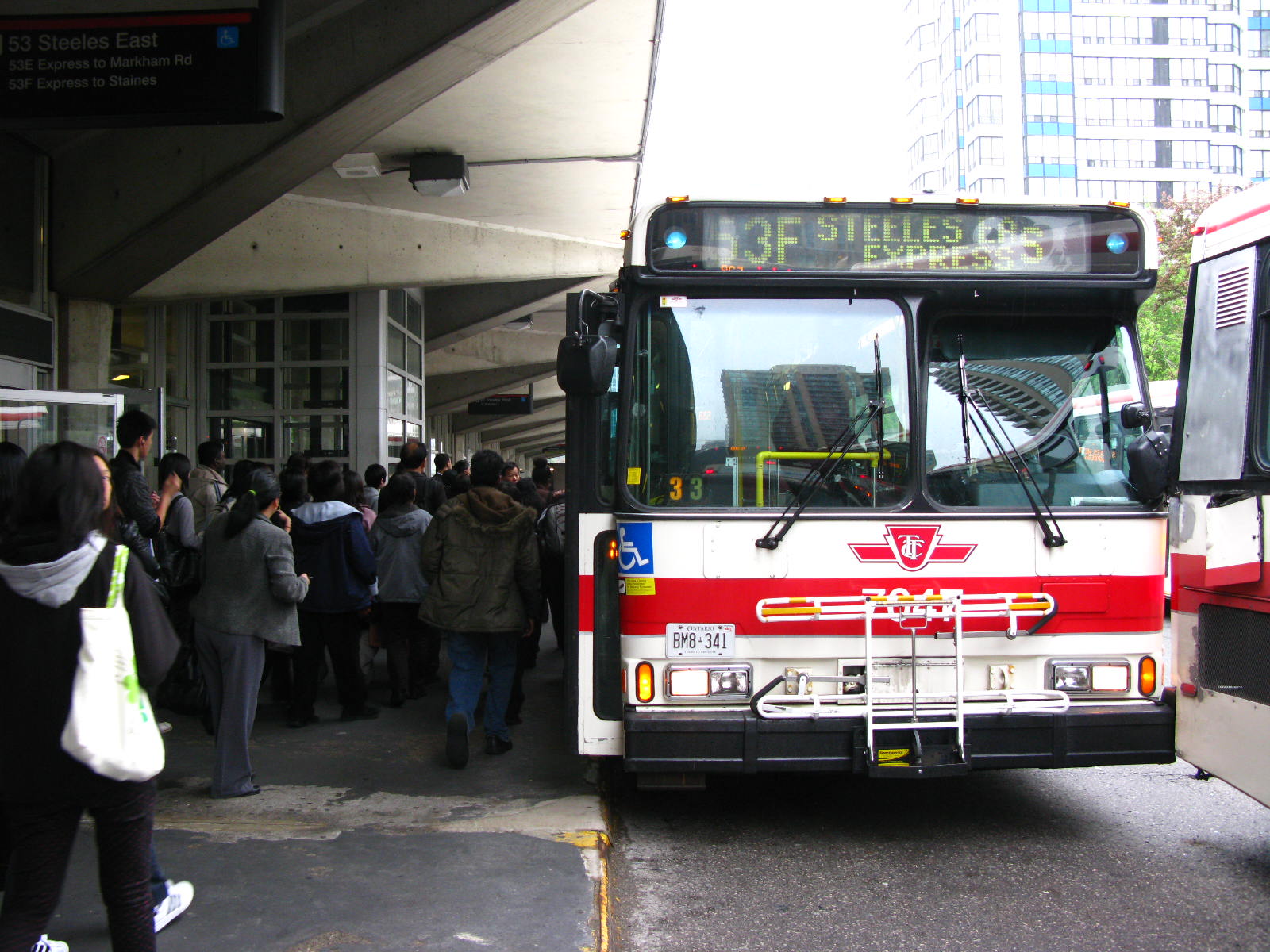 LORINC The Crowded Bus Problem During The Second Wave Spacing