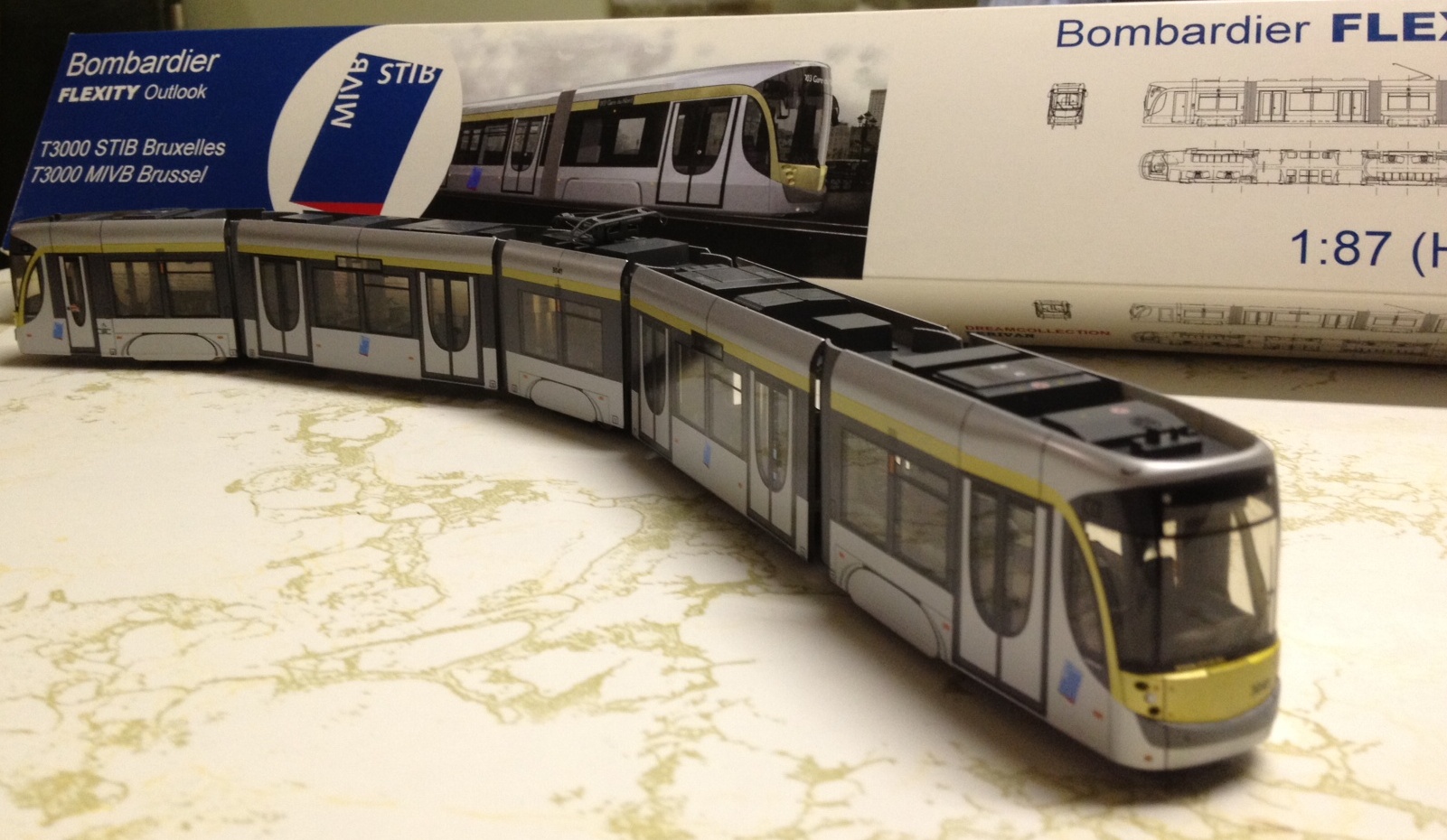 Full-Scale Model of Bombardier Flexity Freedom Coming to Surrey (July 1 ...